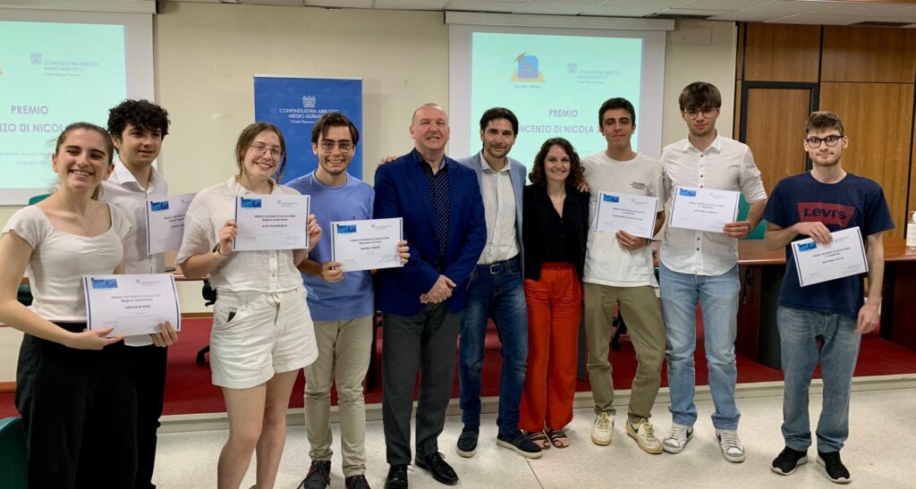 Premio "Di Nicola" per la matematica: è Giovanni Tocco del Liceo Masci ...