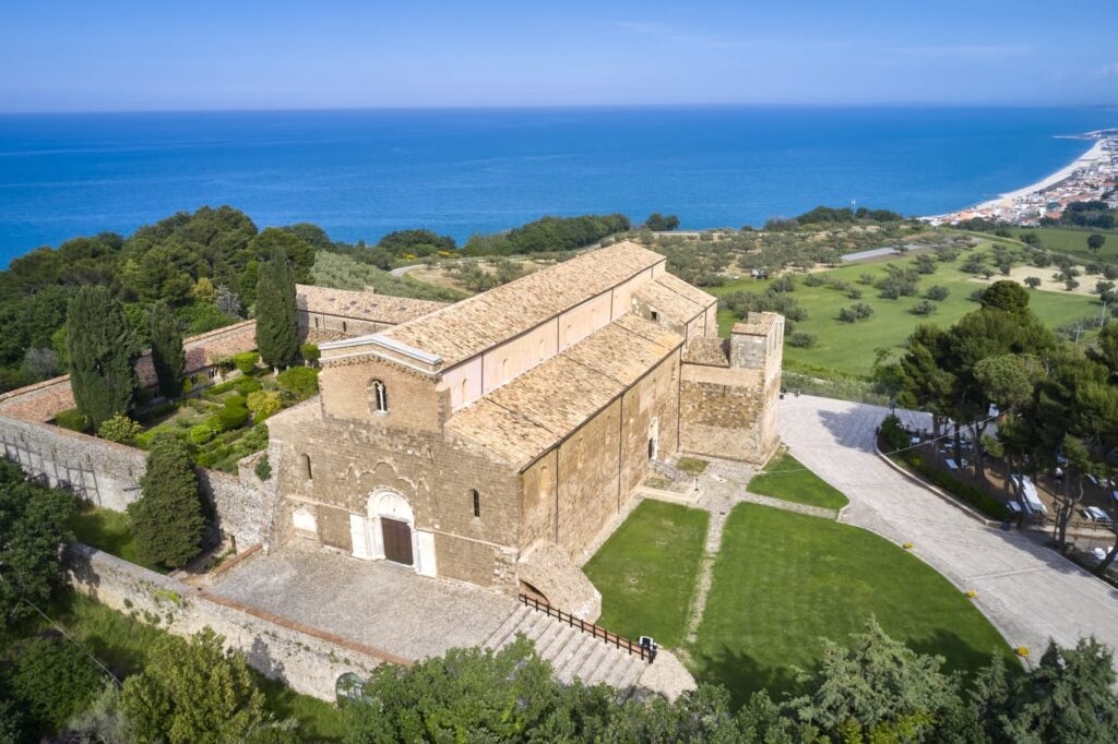 Musica e paesaggio: a Fossacesia il “Concerto di Fine Estate 2025 ...